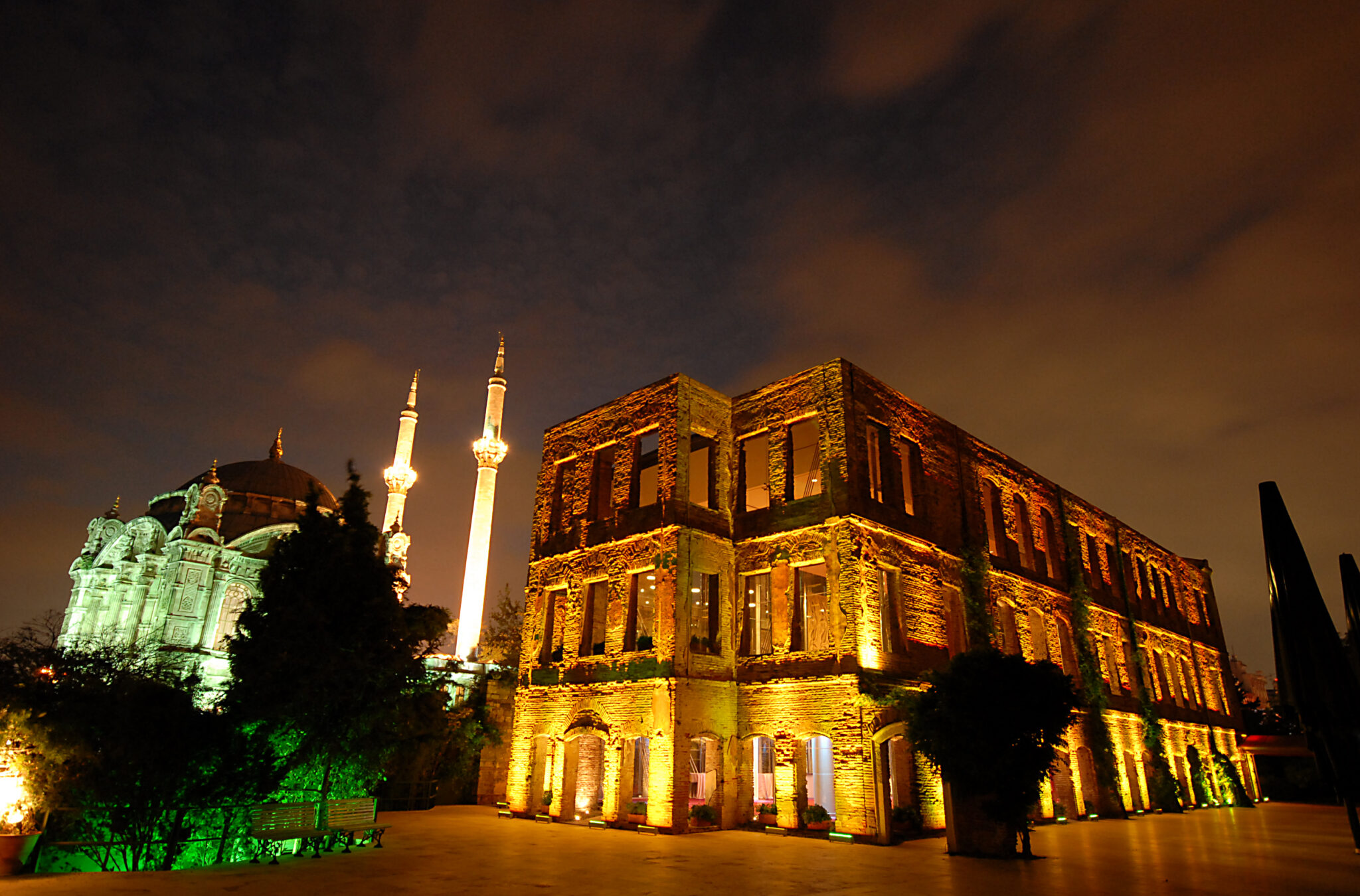 Esma Sultan Yalısı - Parr Aydınlatma